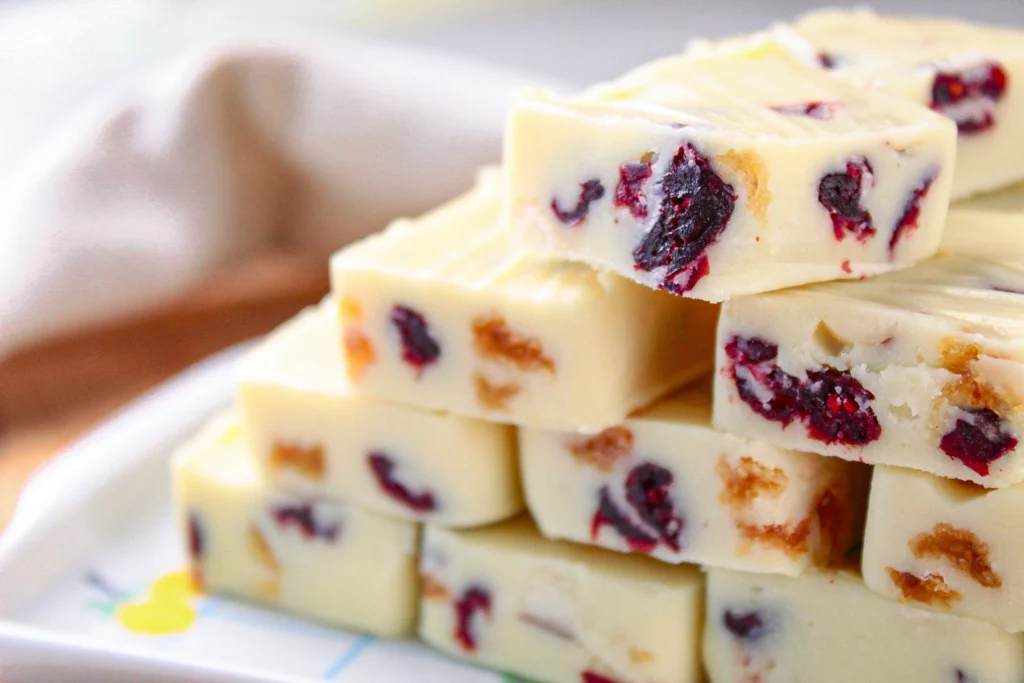 COMO FAZER FUDGE DE CHOCOLATE BRANCO | DERRETE NA BOCA | FAÇA E VENDA ...