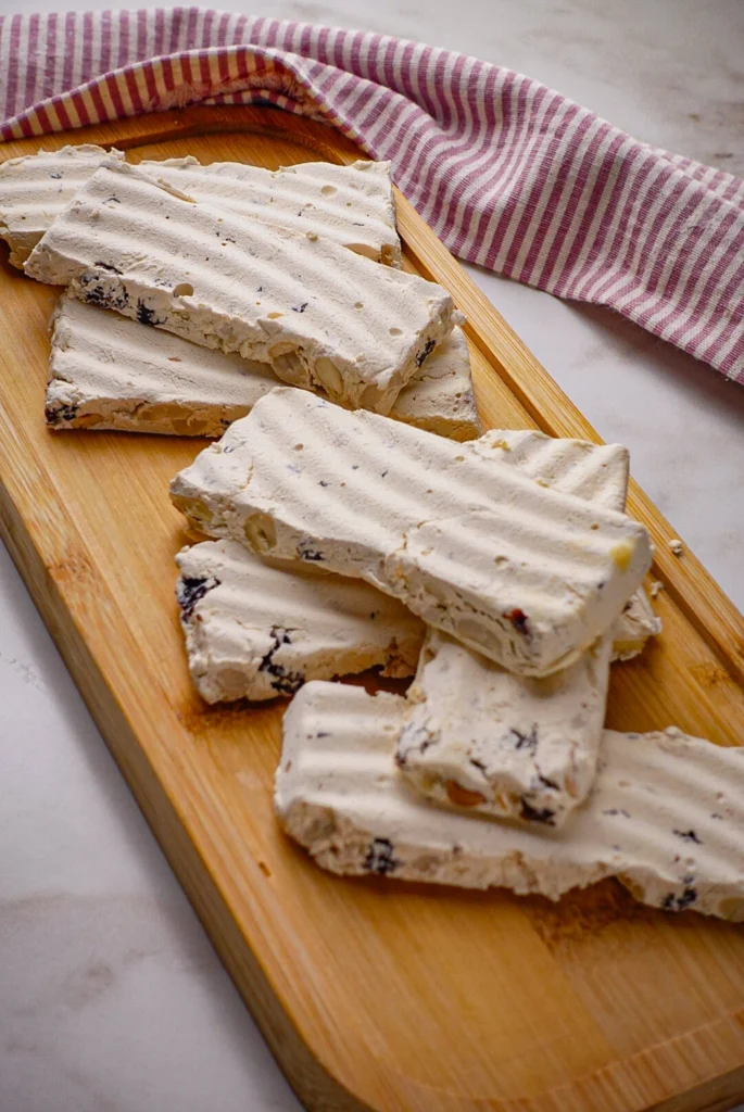 TORRONE CASEIRO (AMENDOLATE): AQUELE GOSTINHO DE INFÂNCIA QUE TODO ...