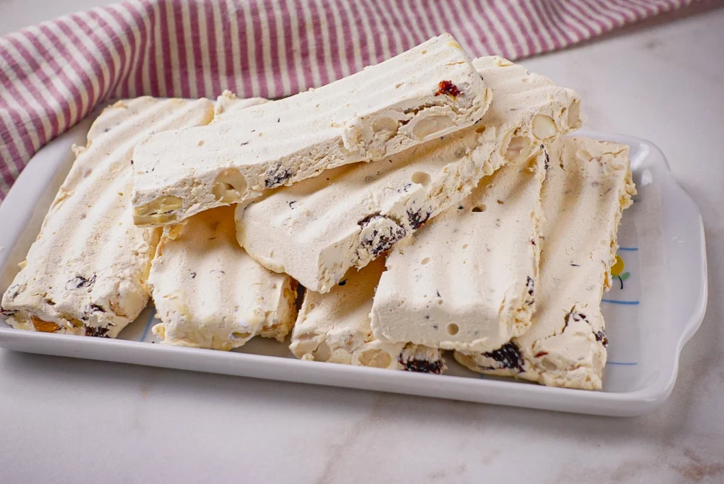 TORRONE CASEIRO (AMENDOLATE): AQUELE GOSTINHO DE INFÂNCIA QUE TODO ...